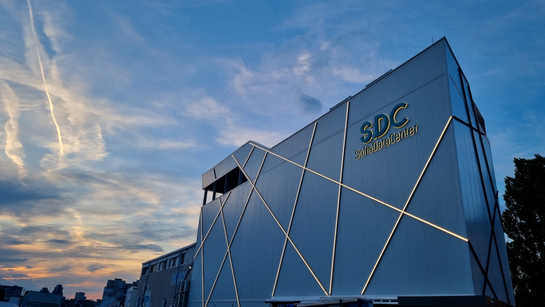 Tech Trends Driving the Need for High-Density Colocation - Neterra ...