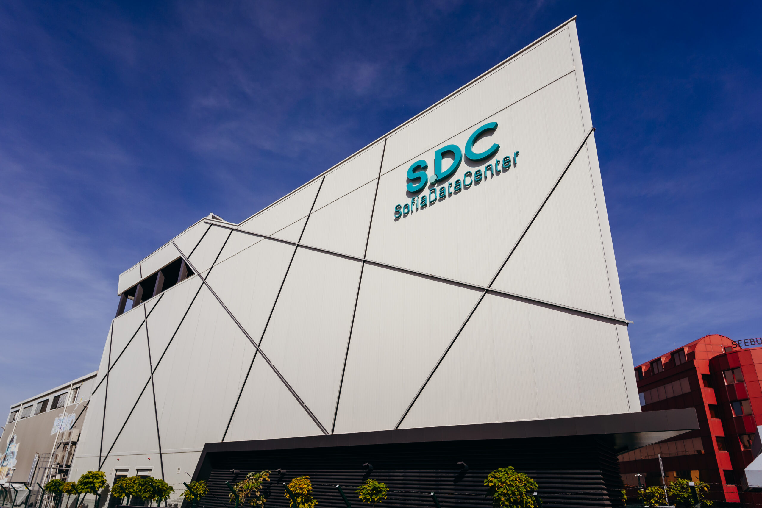 What should data centers expect during the new Trump era? - Neterra ...